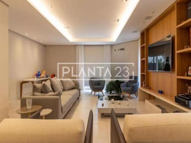 Casa com 400 m², 4 quartos sendo 4 suítes à venda no bairro Vila Madalena