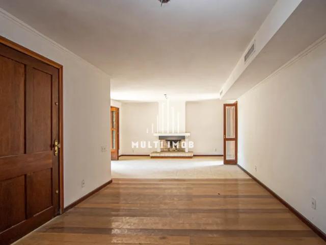 Casa com 400m² no bairro Chácara das Pedras