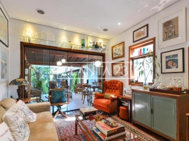 Casa com 422 m², 3 quartos sendo 3 suítes à venda no bairro Perdizes