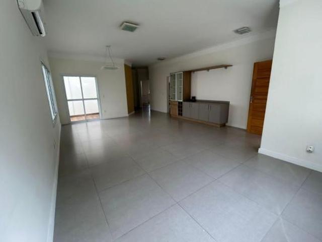 Casa com 425 m² e 3 quartos à venda no Condomínio Portal de Itu II