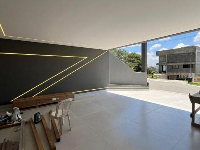 CASA DE CONDOMINIO FECHADO com 430 m² e 3 Suites à venda no Condominio Reserva Santa Anna.