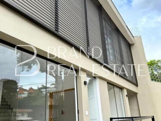 Casa nova para venda ou locação de 378m², 5 suítes, piscina e 04 vagas no bairro Jardim Guedala
