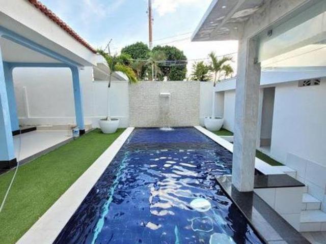 Casa com 450 mt², 3 suítes, closet, área gourmet, piscina à venda no Jardim Nazareth