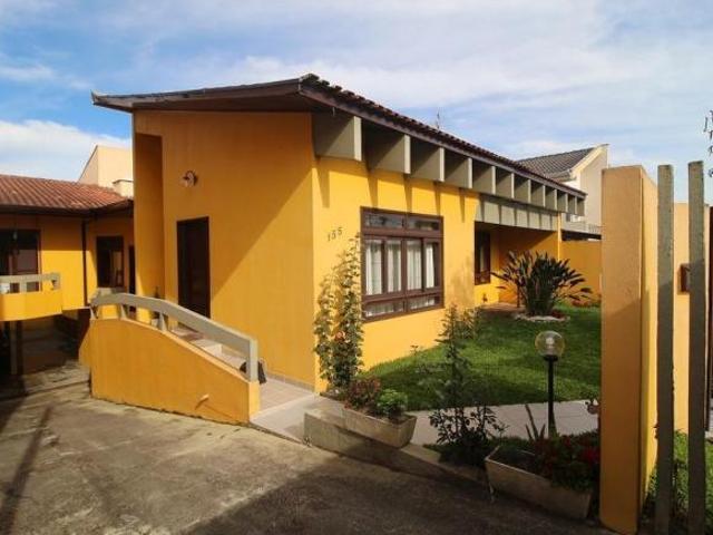 Casa com 450m² 3 quartos, à venda, no bairro Centro em São José dos Pinhais