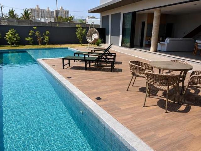 Casa com 453 m² e 3 quartos à venda em Parque Nova Carioba