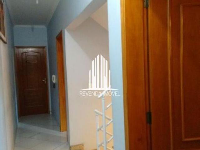 Casa com 4 dorm 2 suítes e vaga de Garagem