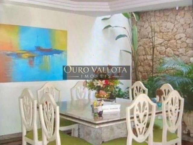 Casa com 4 dorm. CA 210610N