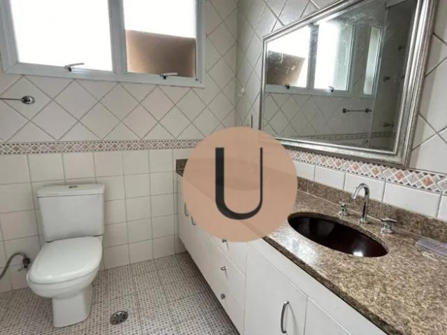 Casa com 4 dormitórios para alugar, 250 m² por R$ 18.880,90/mês Alphaville Residencial 2 Barueri