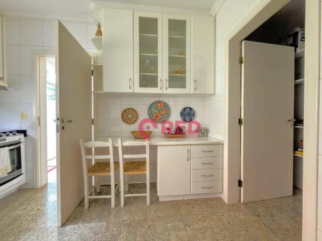 Casa com 4 dormitórios para alugar, 350 m² por R$ 22.000/mês Residencial Melville Santana de Par