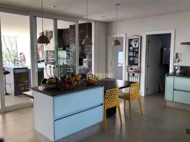 Casa com 4 dormitórios para alugar, 550 m² por R$ 25.475,00/mês Nova Fazendinha Carapicuíba/SP