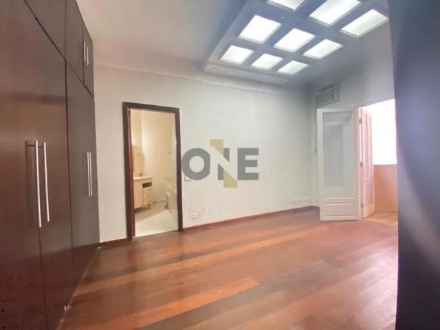 Casa com 4 dormitórios, sendo 2 suítes para venda ou locação Alphaville Santana de Parnaíba SP