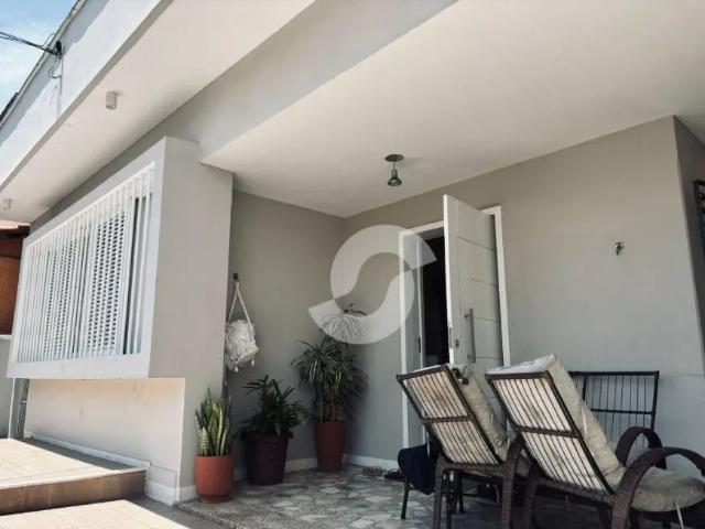 Casa com 4 dormitórios à venda, 152 m² por R$ 1.500.000,00 Fátima Niterói/RJ