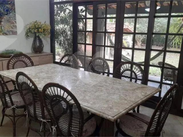 Casa com 4 dormitórios à venda, 279 m² por Várzea das Moças Niterói/RJ
