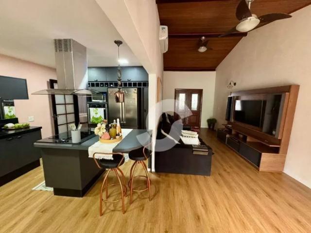 Casa com 4 dormitórios à venda, 200 m² por R$ 1.200.000,00 Piratininga Niterói/RJ