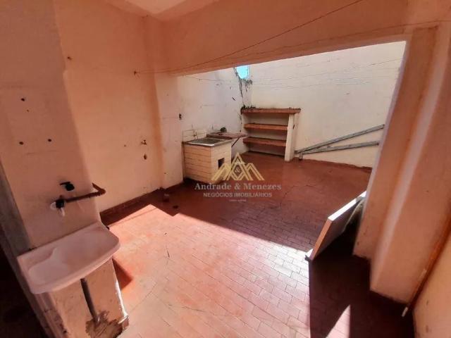 Casa com 4 dormitórios para alugar, 218 m² por R$ 3.200,71/mês Campos Elíseos Ribeirão Preto/SP