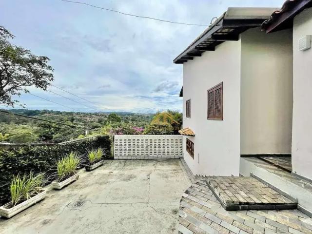 Casa com 4 dormitórios à venda, 356 m² por R$ 1.600.000,00 Granja Viana Terras do Madeira Cara