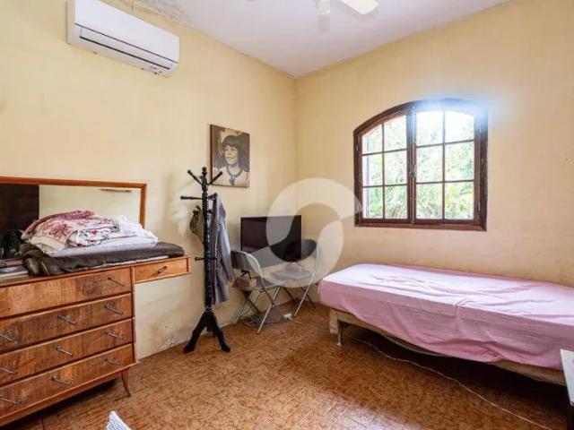 Casa com 4 dormitórios à venda, 398 m² por R$ 1.500.000,00 Itaipu Niterói/RJ