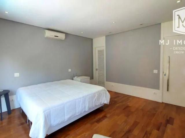 Casa com 4 dormitórios à venda, 456 m² por R$ 7.800.000,00 Tamboré Barueri/SP