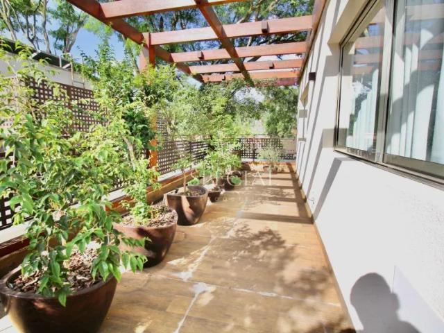 470 m², 4 suítes, 4 vagas – Residência com elevador e lazer integrado no Jardim Europa