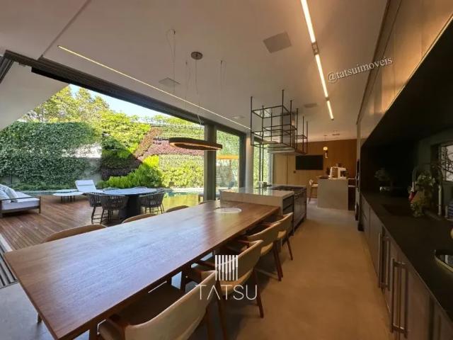 Casa com 4 dormitórios à venda, 470 m² por R$ 10.000.000,00 Jardim do Golfe São José dos Campos/