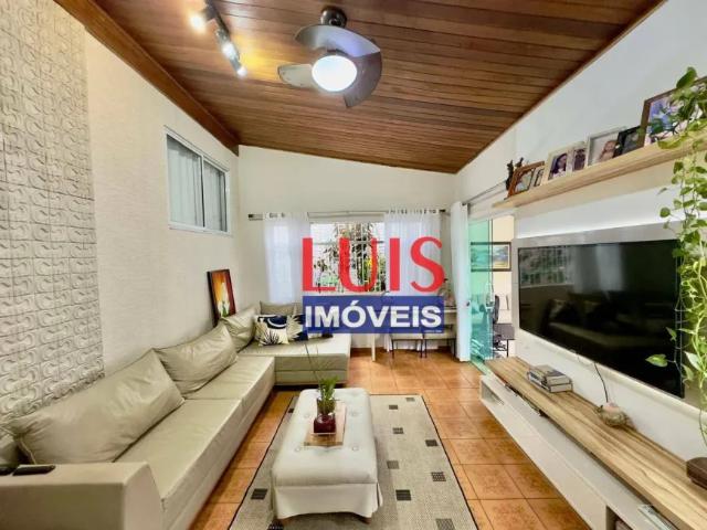 Casa com 4 dormitórios à venda, 400 m² por R$ 2.699.000,00 Camboinhas Niterói/RJ