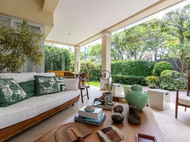 Casa com 4 dormitórios à venda, 712 m² por R$ 7.900.000 Jardim Petrópolis São Paulo/SP