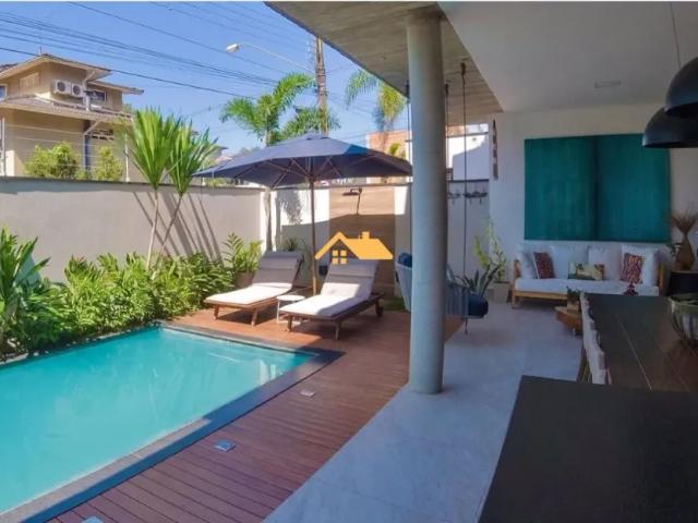 Casa em Condomínio em Juquehy | 4 Suítes | Piscina Privativa | Espaço Gourmet com Ofurô | 3 Vagas |