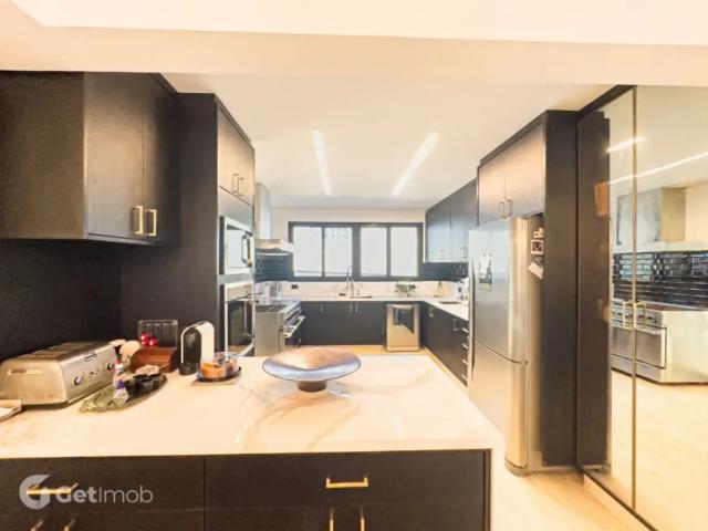 Casa em condomínio para venda e aluguel em Alphaville