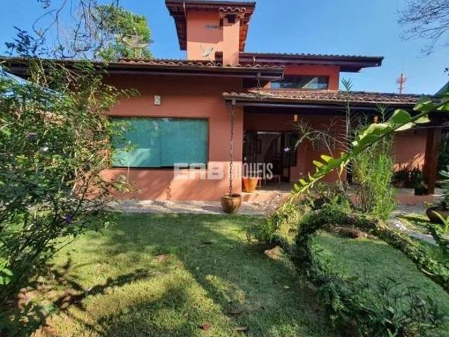 Casa com 4 dormitórios na praia de Itamambuca, Ubatuba