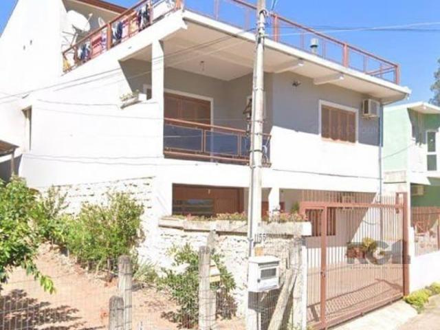 Casa com 4 dormitórios no bairro Vila Nova