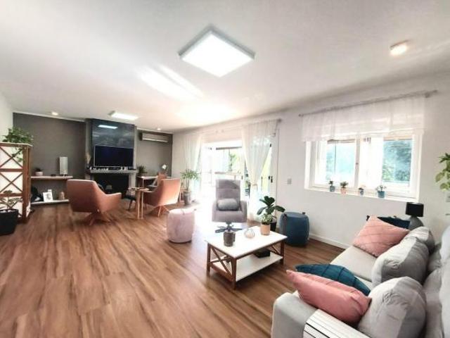 Casa com 4 dormitórios no Bairro Nonoai