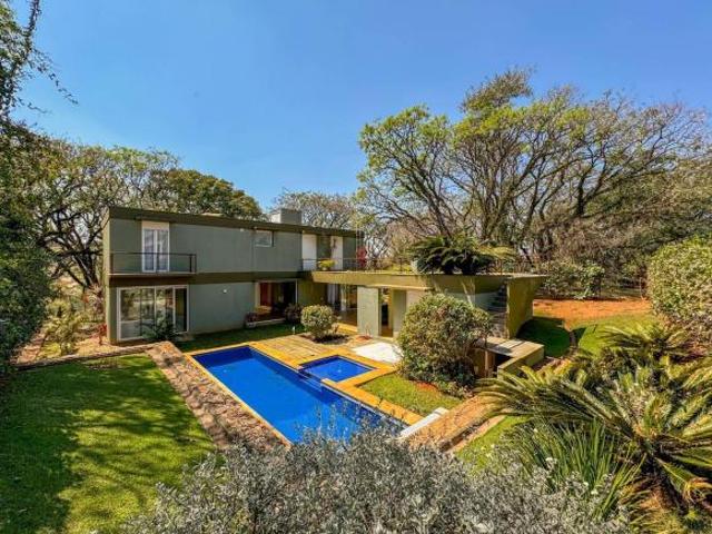 Casa com 4 dormitórios no condomínio FAZENDA SERRAZUL I por R$3.970.000