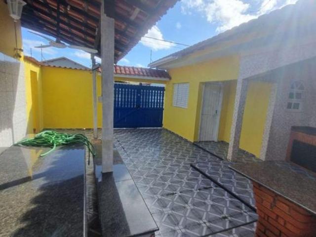Casa com 4 Dormitórios a 300 Metros da Praia no Gaivota – Aceita Financiamento