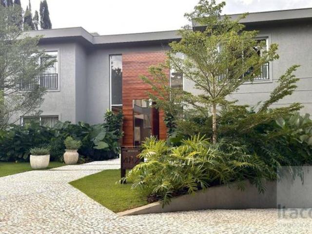 Casa com 4 dormitórios à venda, 1361 m² por R$ 32.990.000 Tamboré Barueri/SP
