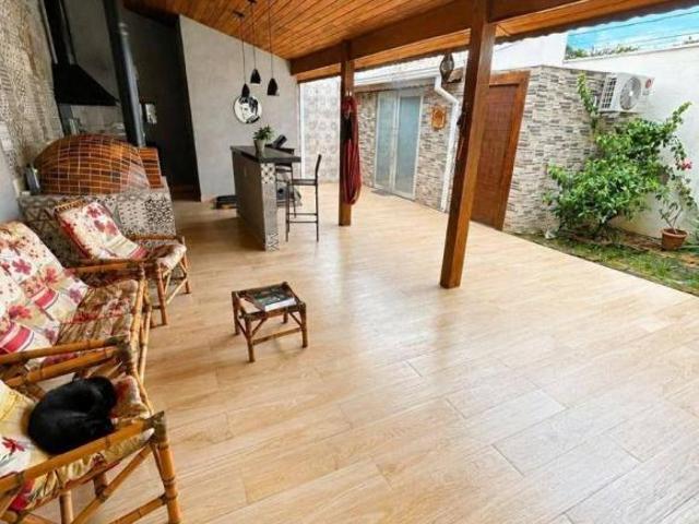 Casa com 4 dormitórios à venda, 139 m² por R$ 1.270.000,00 Medeiros Jundiaí/SP
