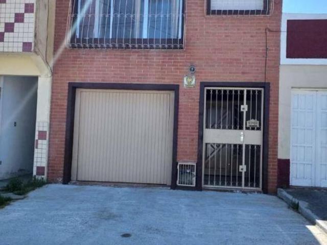 Casa com 4 dormitórios à venda, 140 m² por R$ 480.000,00 Cidade Nova Rio Grande/RS