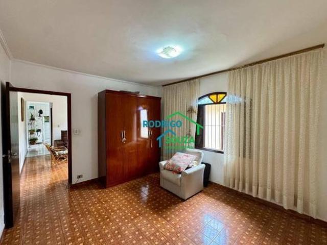 Casa com 4 dormitórios à venda, 140 m² por R$ 750.000,00 Centro Carapicuíba/SP