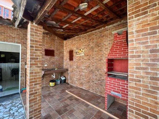 Casa com 4 dormitórios à venda 141 m² Califórnia Itanhaém/SP