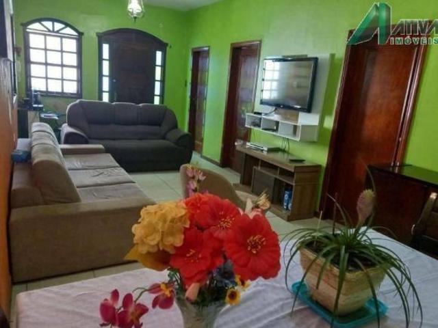 Casa com 4 dormitórios à venda, 141 m² por R$ 900.000,00 Sagrada Família Belo Horizonte/MG