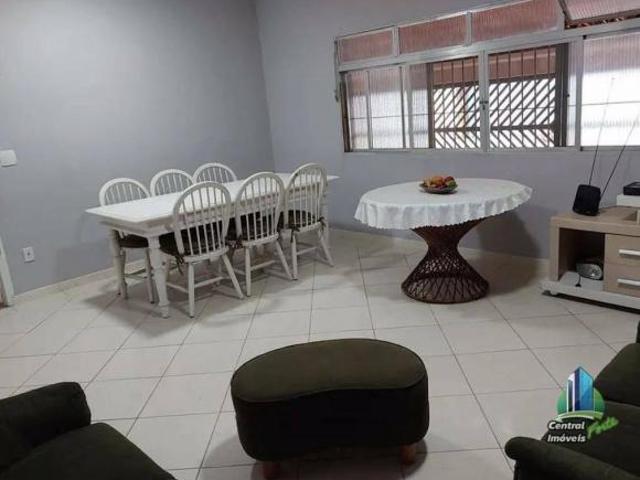 Casa com 4 dormitórios à venda, 142 m² por R$ 670.000,00 Caiçara Praia Grande/SP