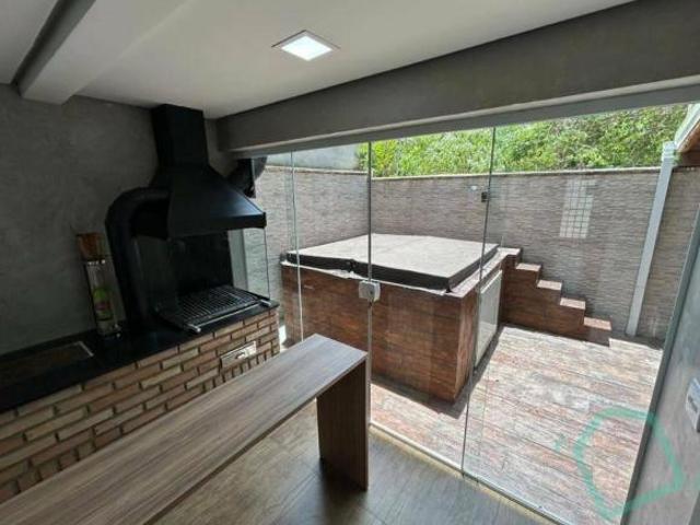 Casa com 4 dormitórios à venda, 142 m² por R$ 970.000,00 Granja Viana Cotia/SP