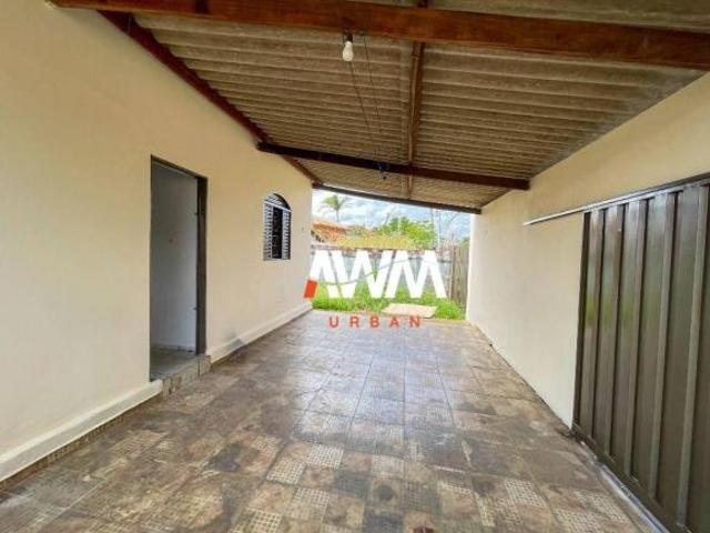 Casa com 4 dormitórios à venda, 143 m² por R$ 449.900,00 Vila Santa Rita Goiânia/GO