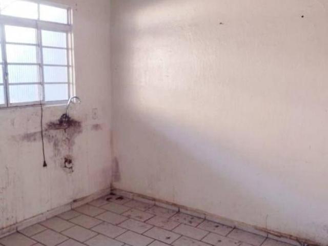 Casa com 4 dormitórios à venda, 150 m² por R$ 450.000,00 Conjunto Parigot de Souza 3 Londrina/PR