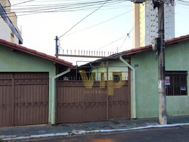 Casa com 4 dormitórios à venda, 150 m² por R$ 500.000,00 Centro Pouso Alegre/MG