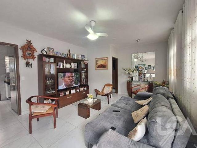 Casa com 4 dormitórios à venda, 165 m² por R$ 750.000,00 Martim de Sá Caraguatatuba/SP