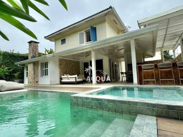 Casa com 4 dormitórios à venda, 175 m² por R$ 4.800.000,00 Engenho São Sebastião/SP