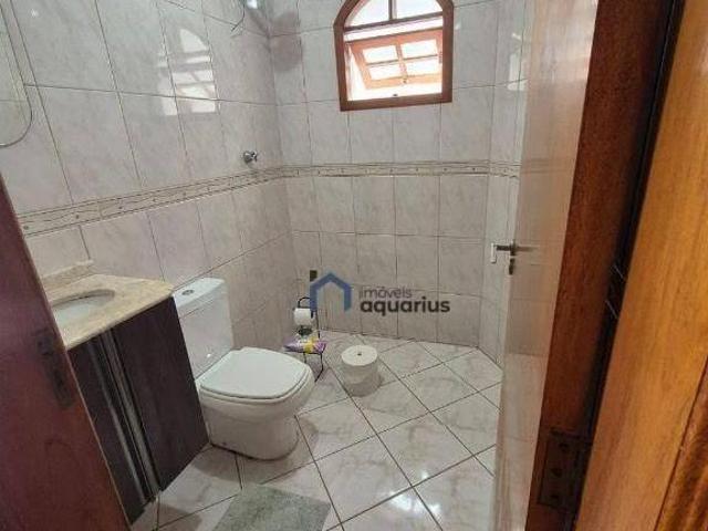 Casa com 4 dormitórios à venda, 178 m² por R$ 950.000 Jardim Uirá São José dos Campos/SP