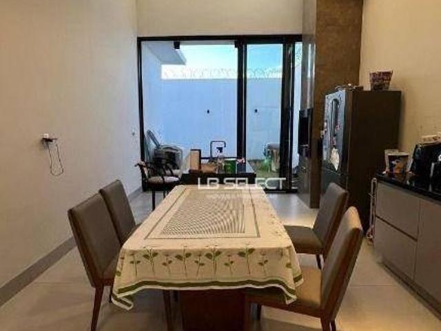 Casa com 4 dormitórios à venda, 170 m² por R$ 1.100.000,00 Novo Mundo Uberlândia/MG