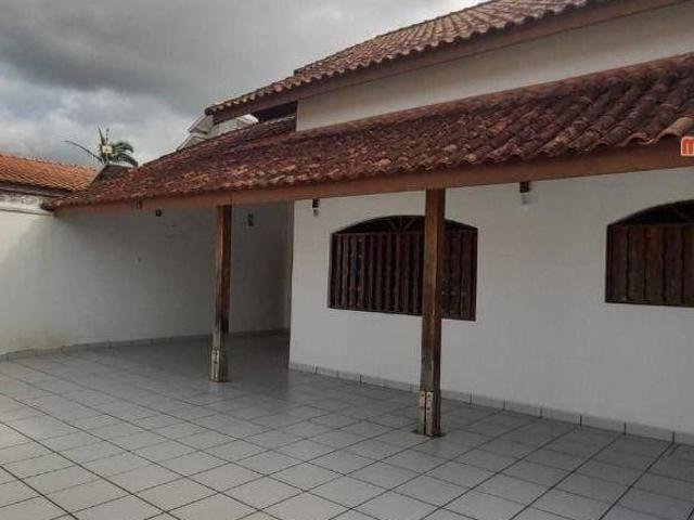 Casa com 4 dormitórios à venda, 188 m² por R$ 590.000,00 Estância Balneária Belmira Novaes Peruí