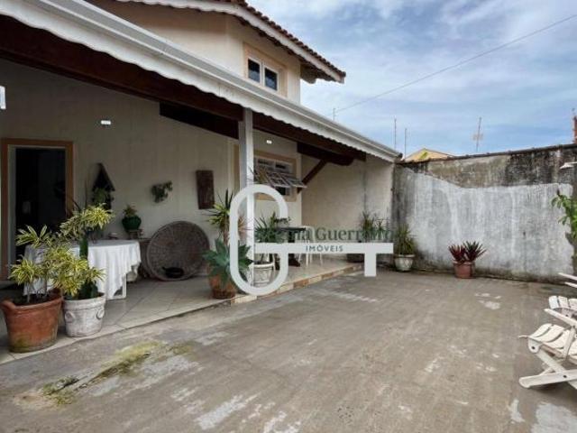 Casa com 4 dormitórios à venda, 189 m² por R$ 620.000,00 Estância Balneária Maria Helena Novaes